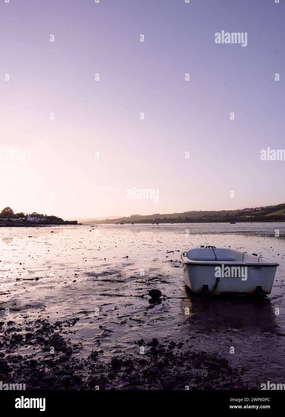 Shaldon beach in Devon at dusk Stock Photo - Alamy