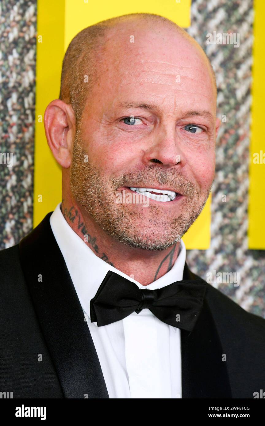 Mason Antonio Fardowe bei der Premiere der Netflix-Serie The Gentlemen ...