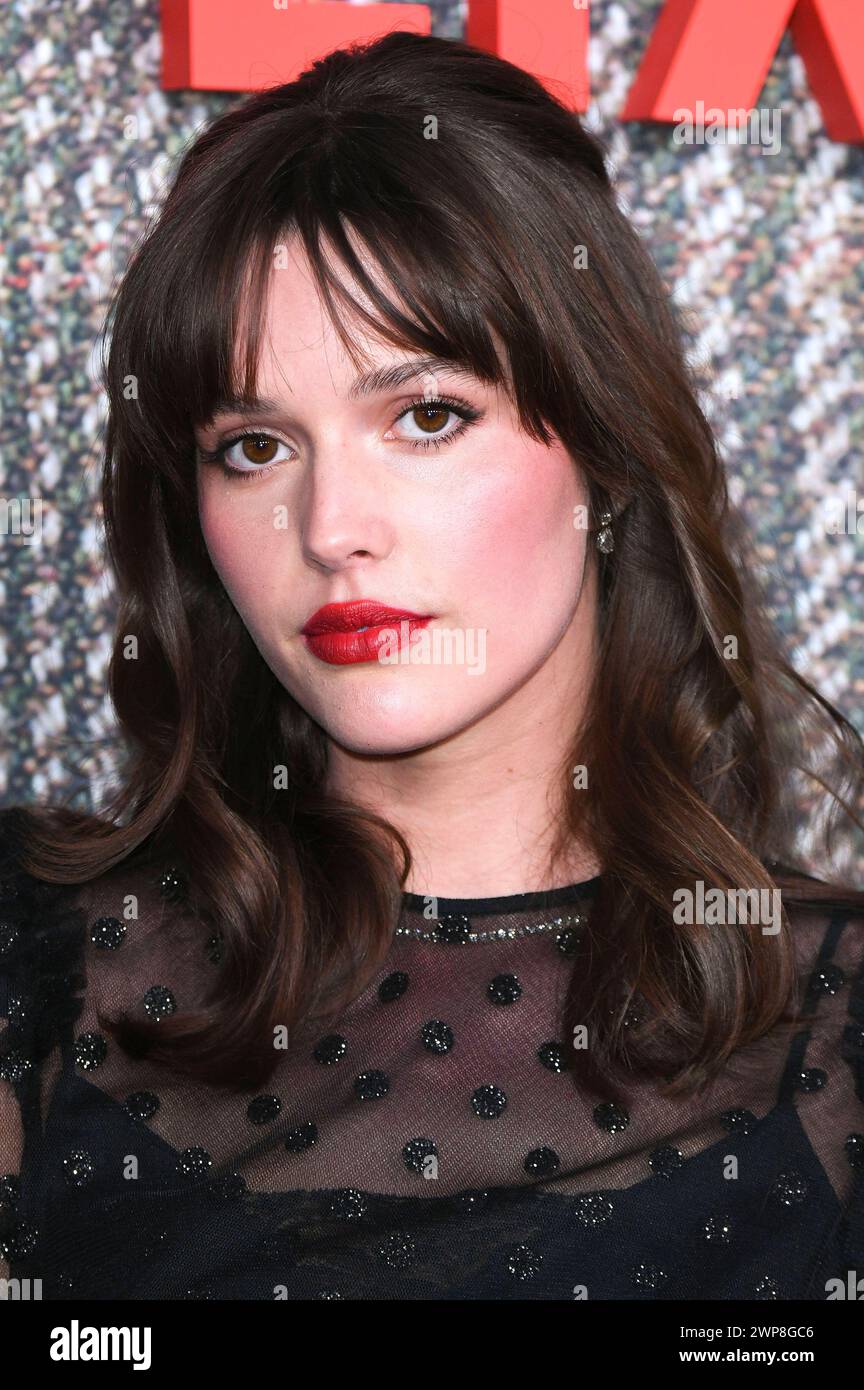 Ruby Sear bei der Premiere der Netflix-Serie The Gentlemen im Theatre ...