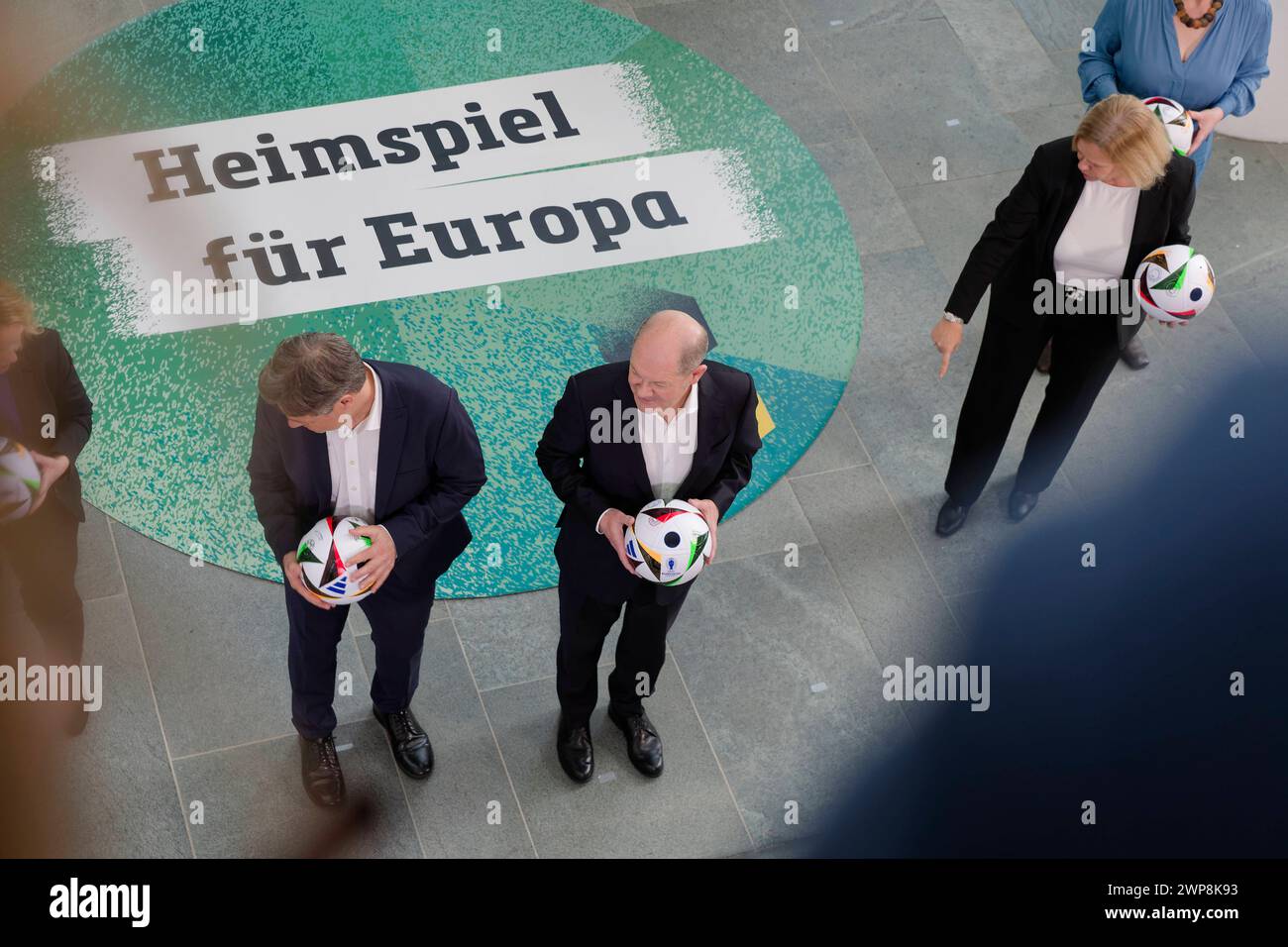 Em 2024 logo hi-res stock photography and images - Alamy