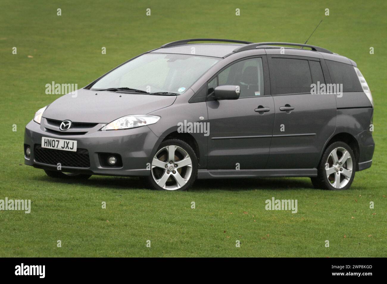 08/01/13 2007 Mazda 5 Furano 2.0D Stock Photo - Alamy