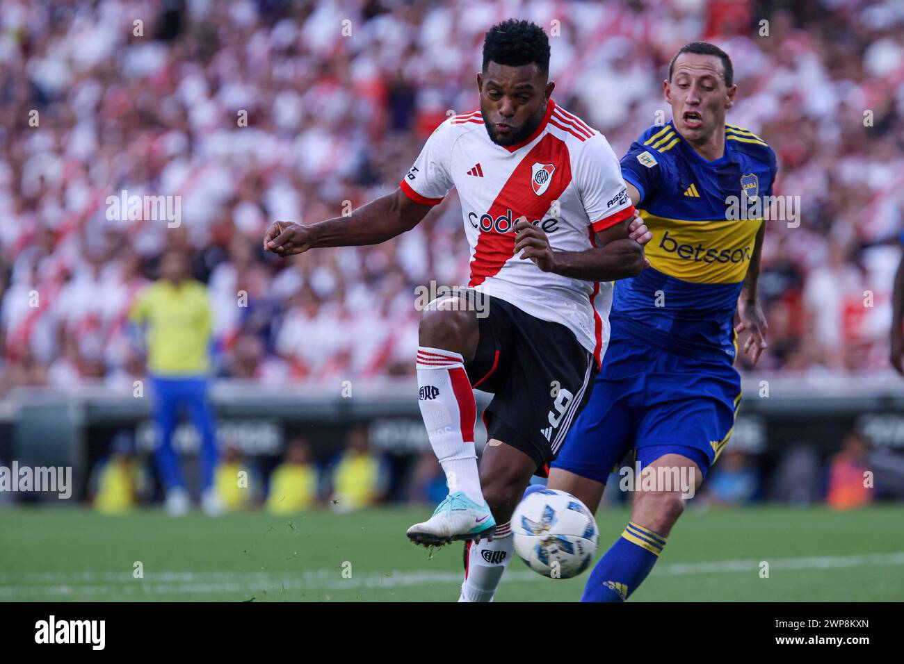 River Plate Boca Juniors SuperClassic Stock Photo - Alamy