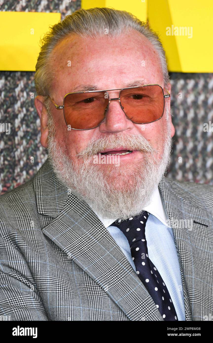Ray Winstone bei der Premiere der Netflix-Serie The Gentlemen im ...