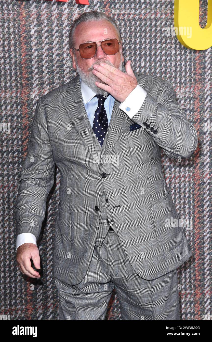 Ray Winstone bei der Premiere der Netflix-Serie The Gentlemen im ...