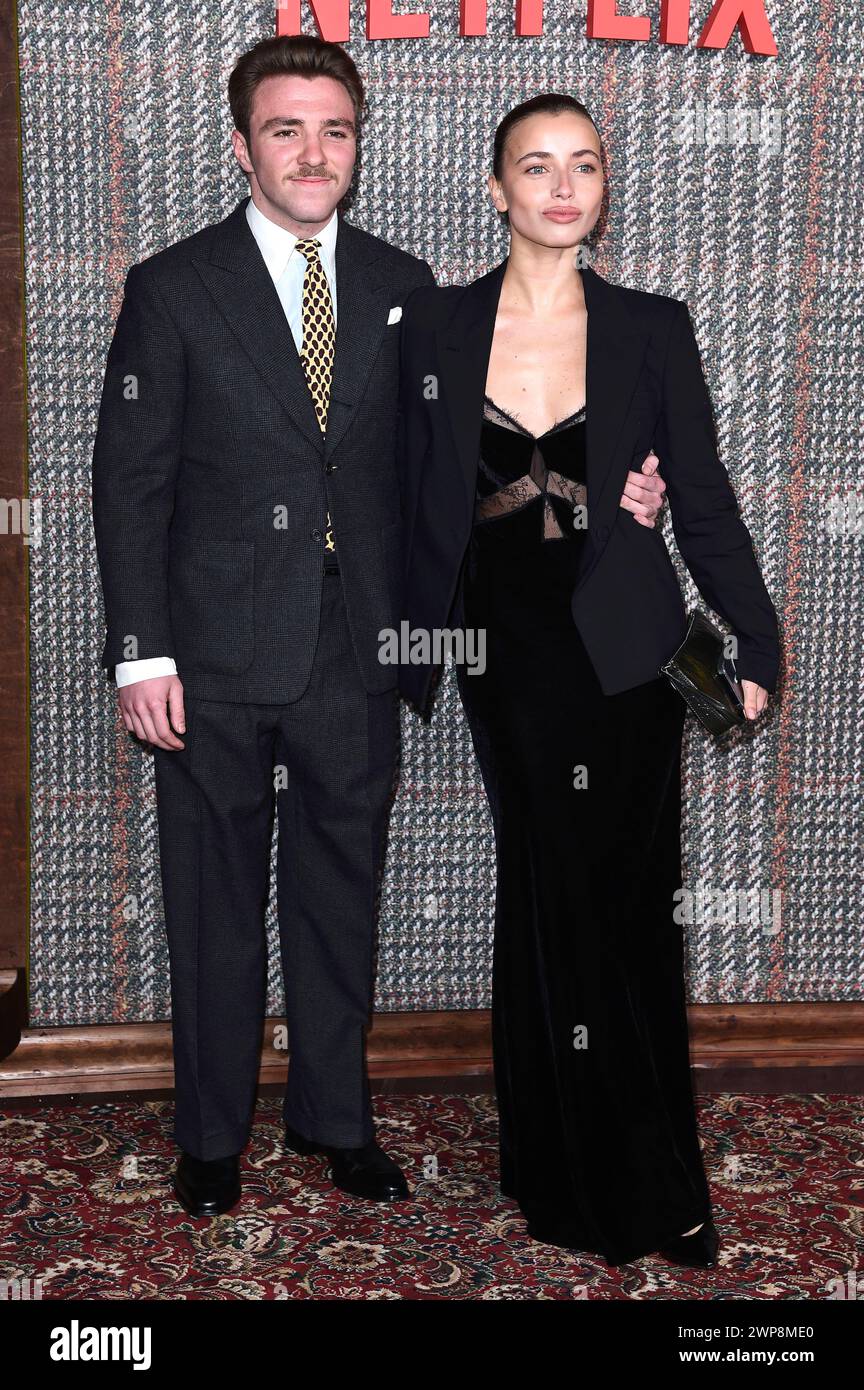 Guy ritchie the gentlemen hi-res stock photography and images - Alamy