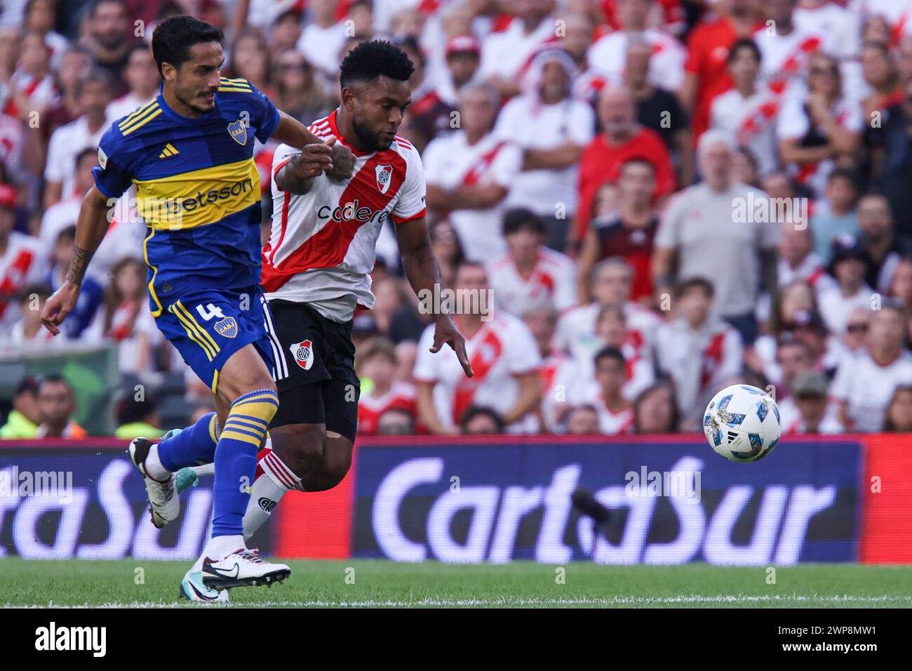 River Plate Boca Juniors SuperClassic Stock Photo - Alamy