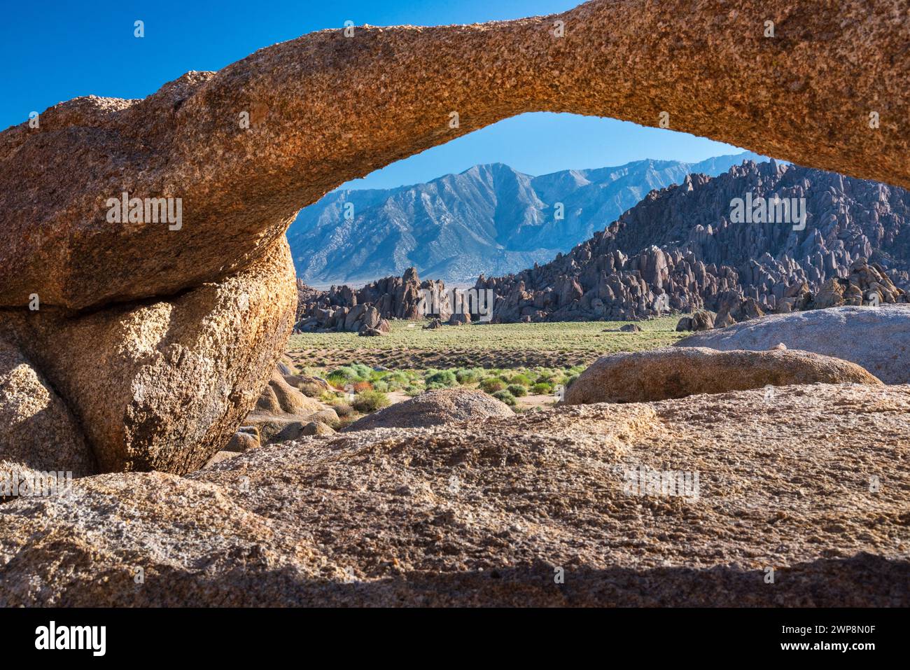 Landscape photo of the colourful and rugged Alabama Hills, California ...