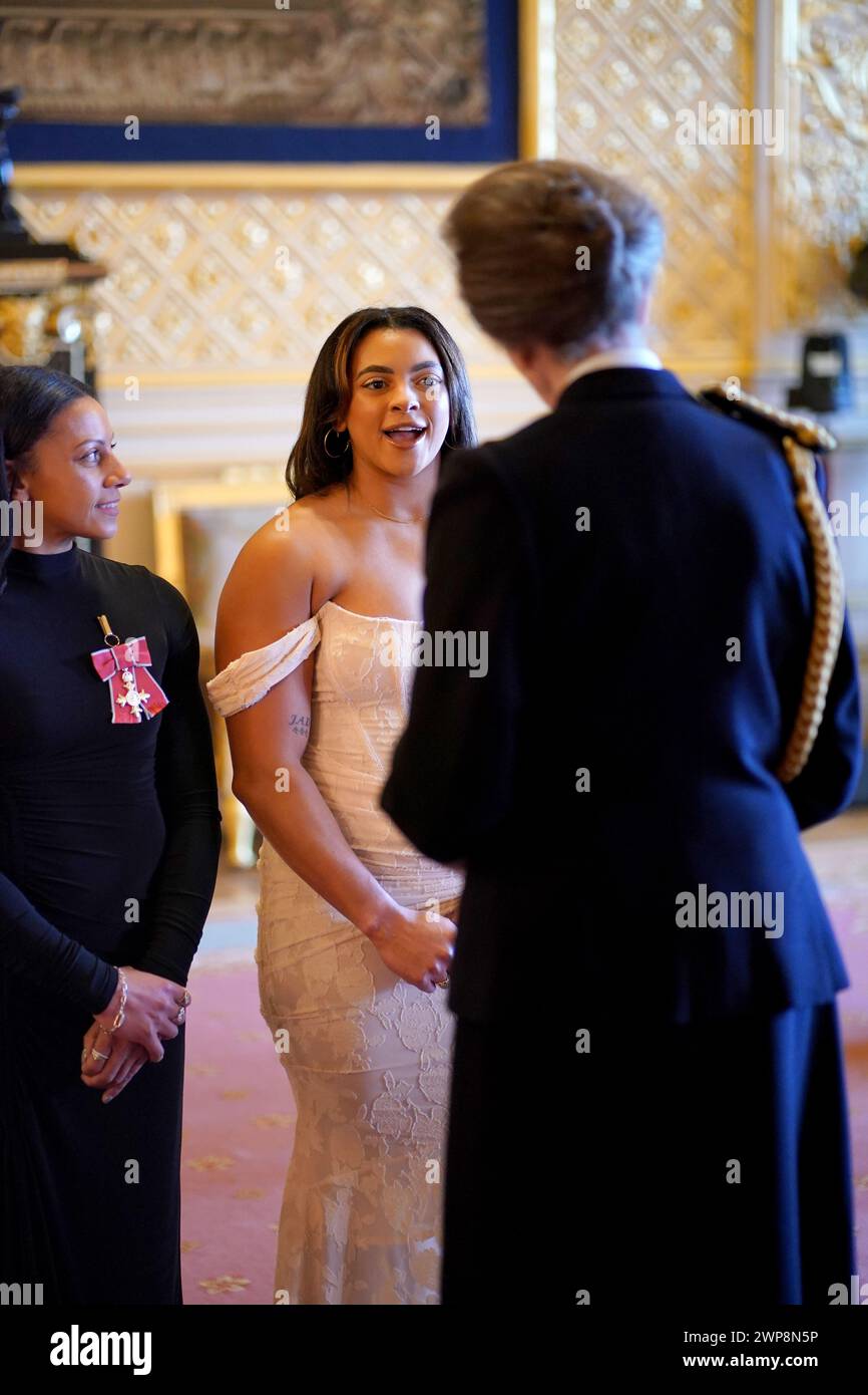 Miss Elissa Downie (Ellie Downie, in white) and Miss Rebecca Downie ...