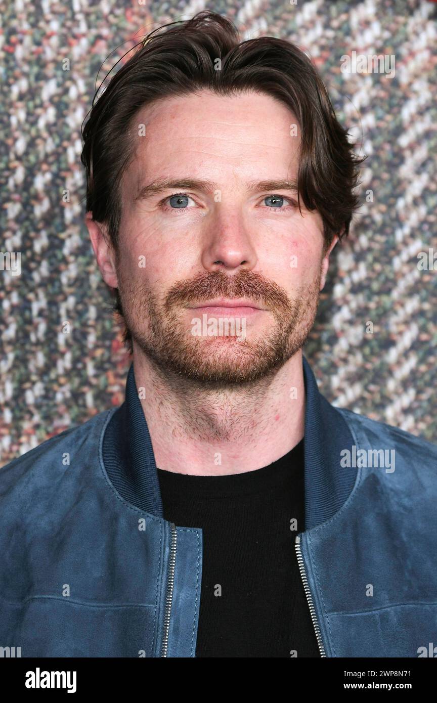 Joseph Dempsie bei der Premiere der Netflix-Serie The Gentlemen im ...