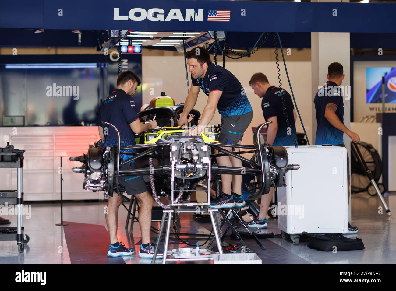 mechanic, mecanicien, mechanics, Williams Racing FW46, mechanical ...