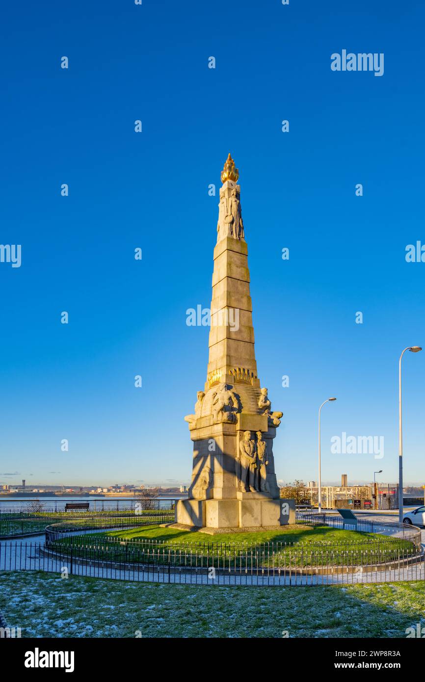 The Titanic memorial on Liverpool Waterfront Stock Photo - Alamy