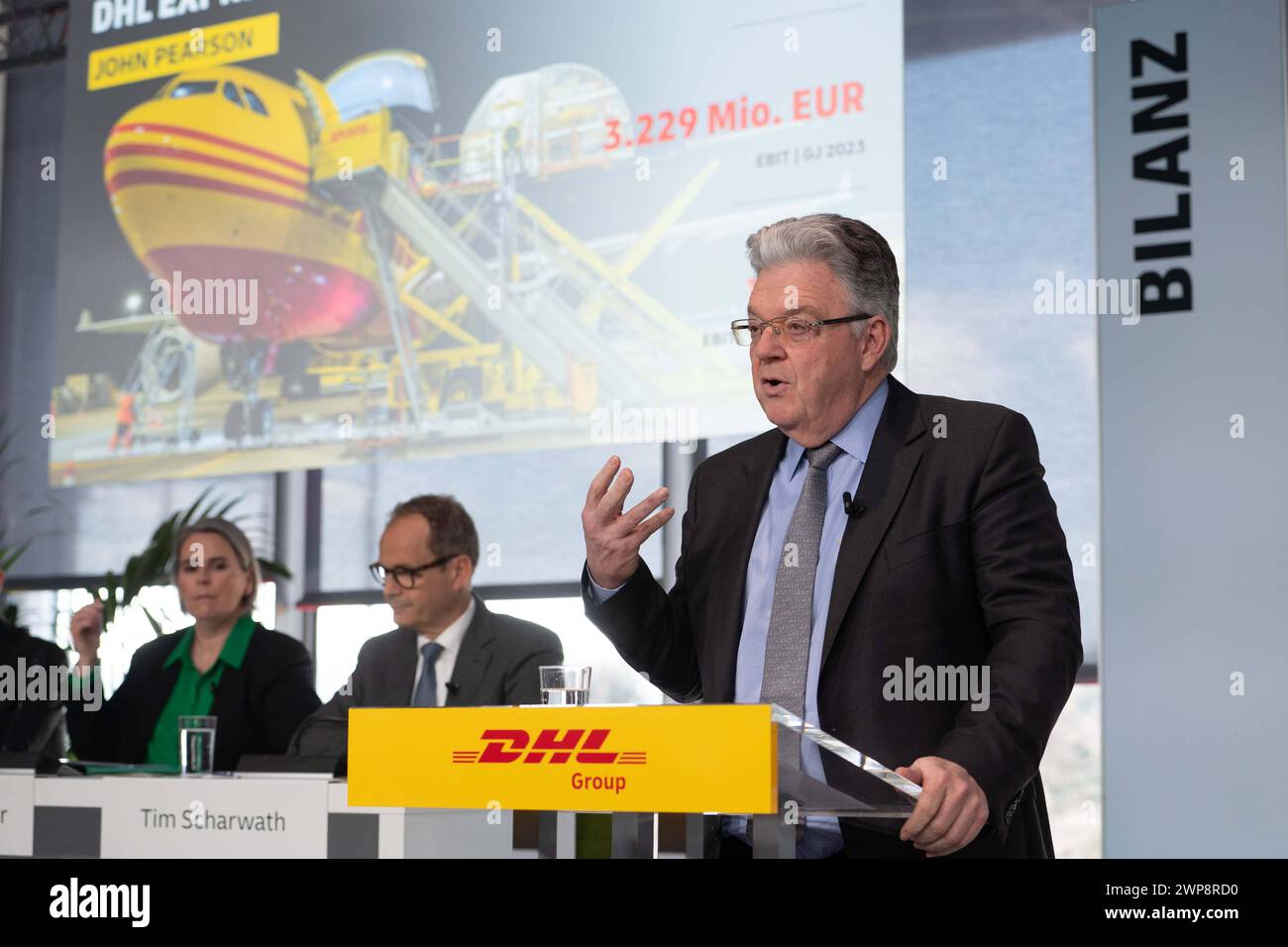 John PEARSON, Vorstandsmitglied, Bilanzpressekonferenz der Deutsche ...