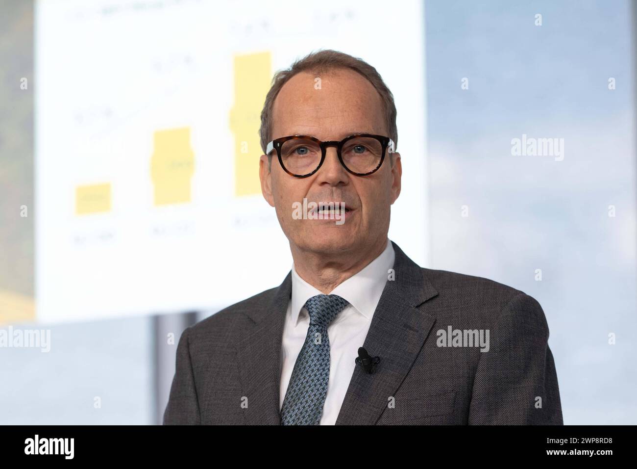 Tim SCHARWATH, Vorstandsmitglied, Bilanzpressekonferenz der Deutsche ...