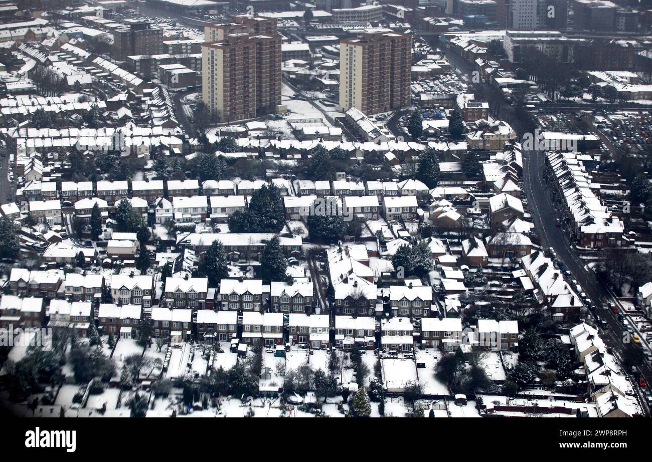 Luton aerial hi-res stock photography and images - Alamy