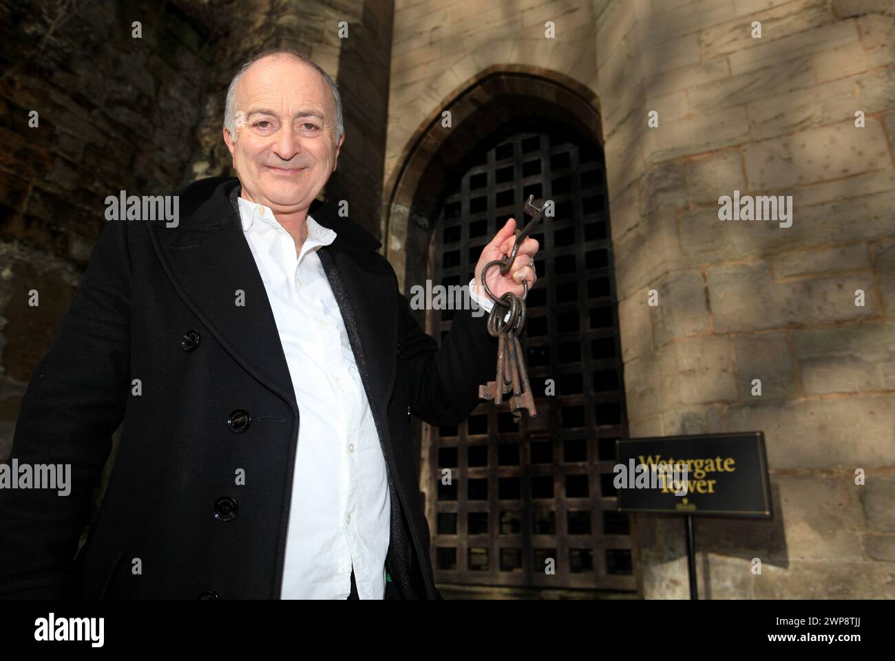 Time team tony robinson hi-res stock photography and images - Alamy