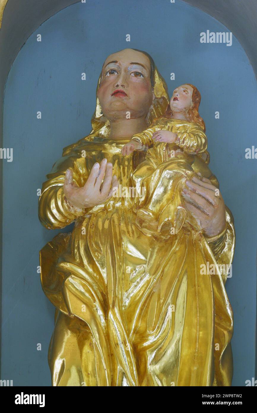Virgin Mary with baby Jesus statue at Our Lady Chapel in Dubovec ...