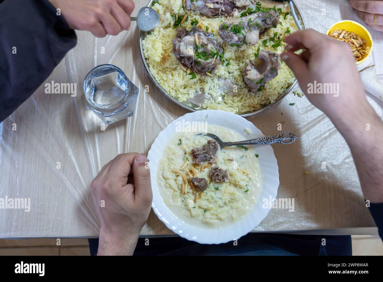 Mansaf jordan hi-res stock photography and images - Alamy