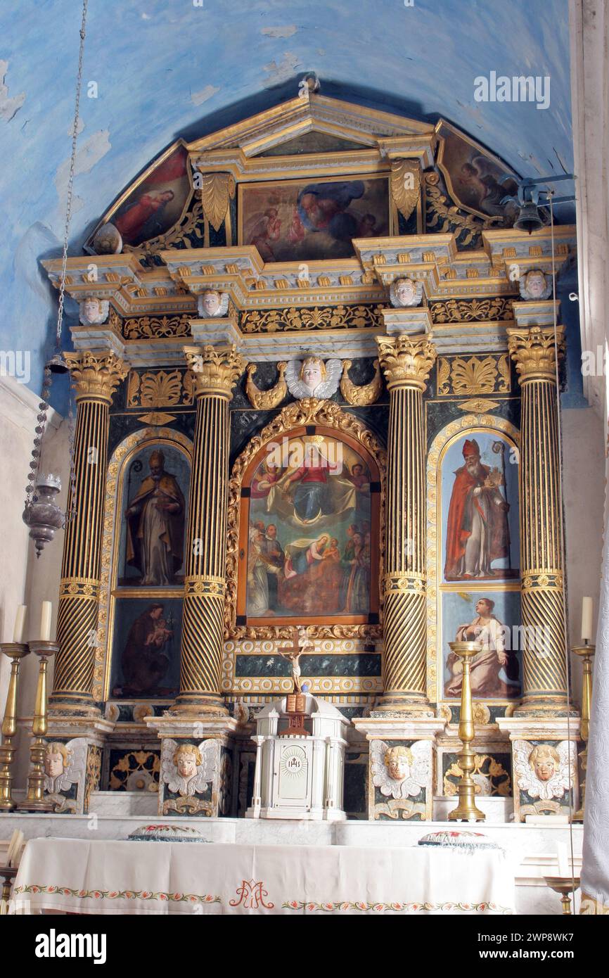 Altar of our lady of mount carmel hi-res stock photography and images ...