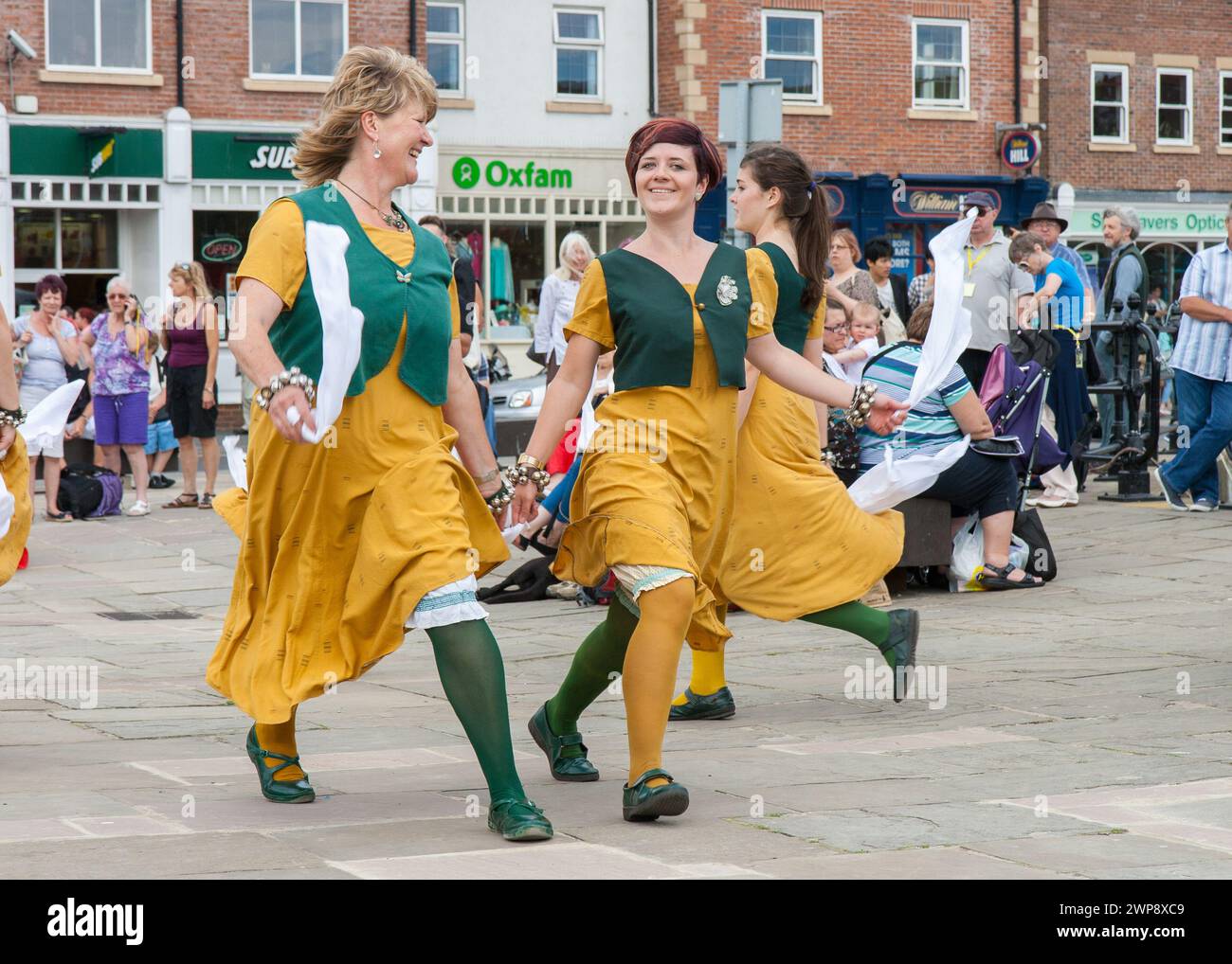 Morris and traditional dancers at the Whitby Folk Week Stock Photo - Alamy