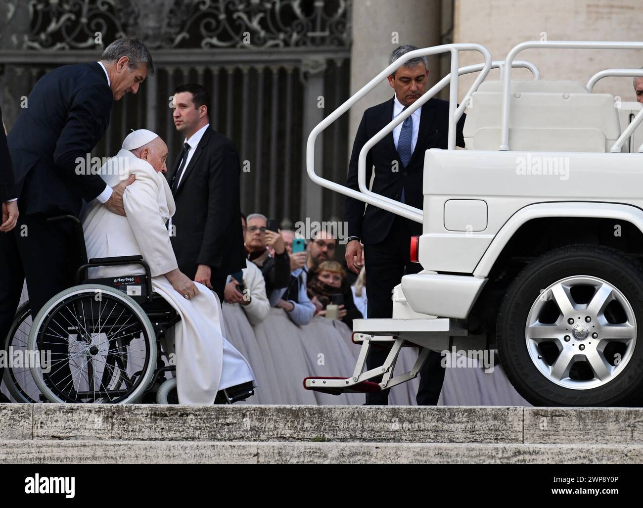 Mario butler hi-res stock photography and images - Alamy