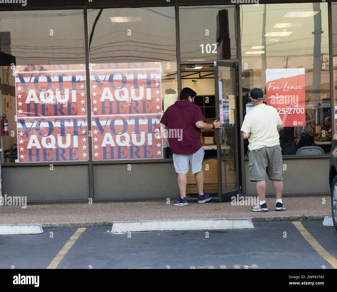 Austin, Usa . 05th Mar, 2024. Citizens attend a voting booth in North ...