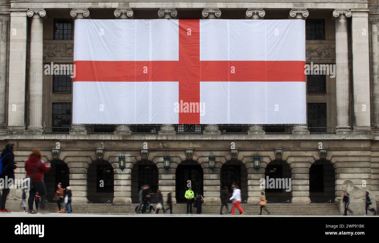 20/04/13 A giant St. George's Cross is unfurled on Nottingham Town Hall ...