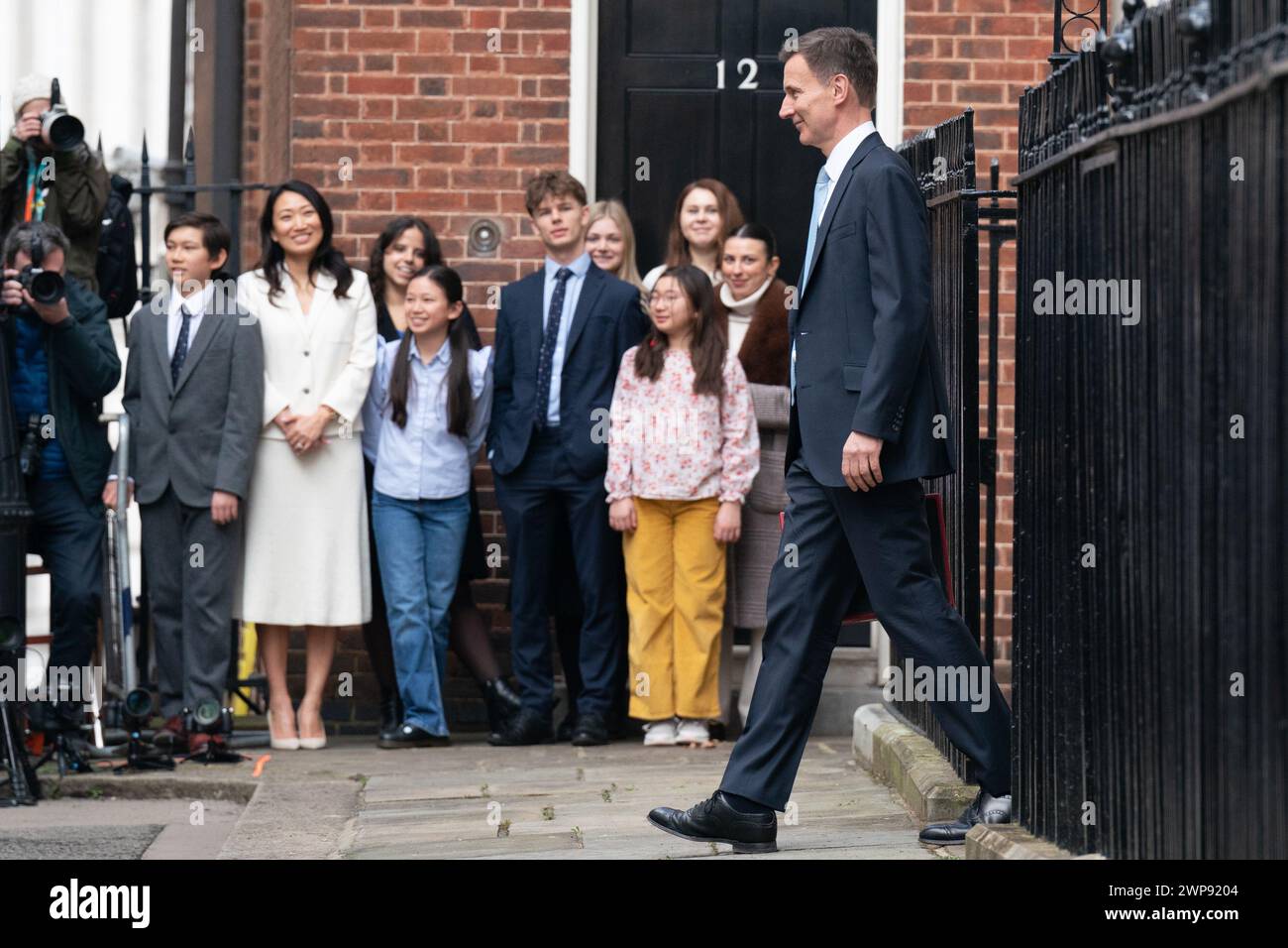 Jack Hunt (third from left), Lucia Hunt (fourth from left), Anna Hunt ...
