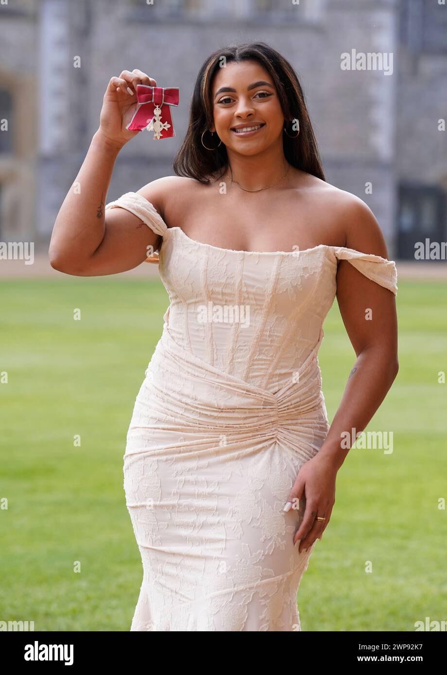 Elissa Downie (Ellie Downie) after being made Members of the Order of ...