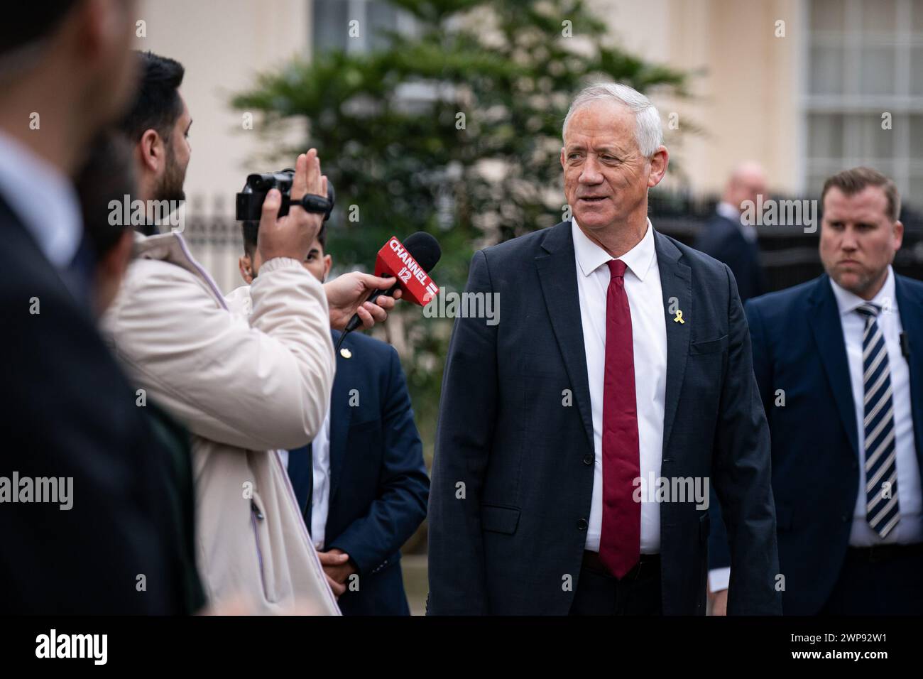 Benny Gantz, a retired general and a member of Israel's war cabinet ...