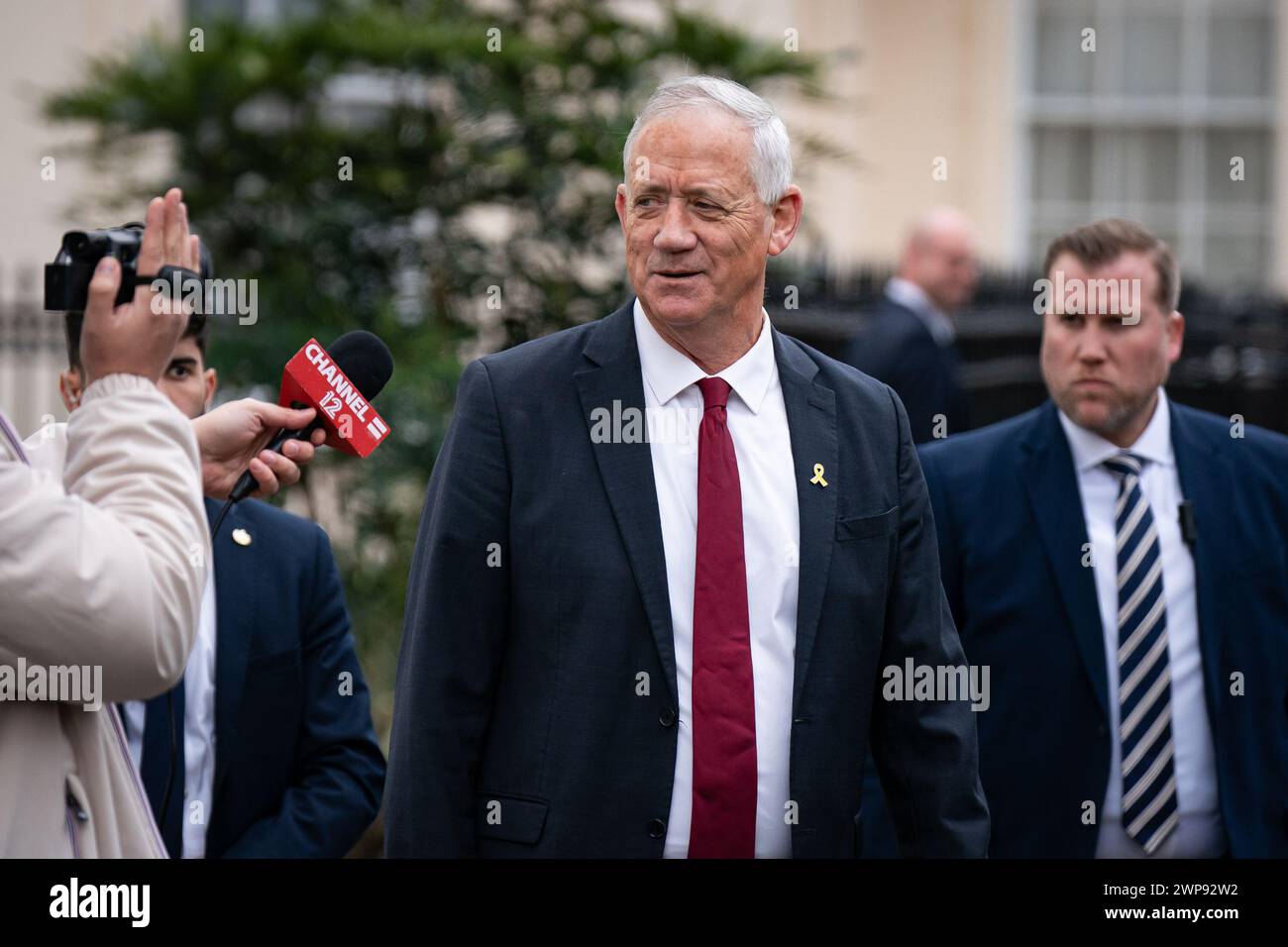 Benny Gantz, a retired general and a member of Israel's war cabinet ...