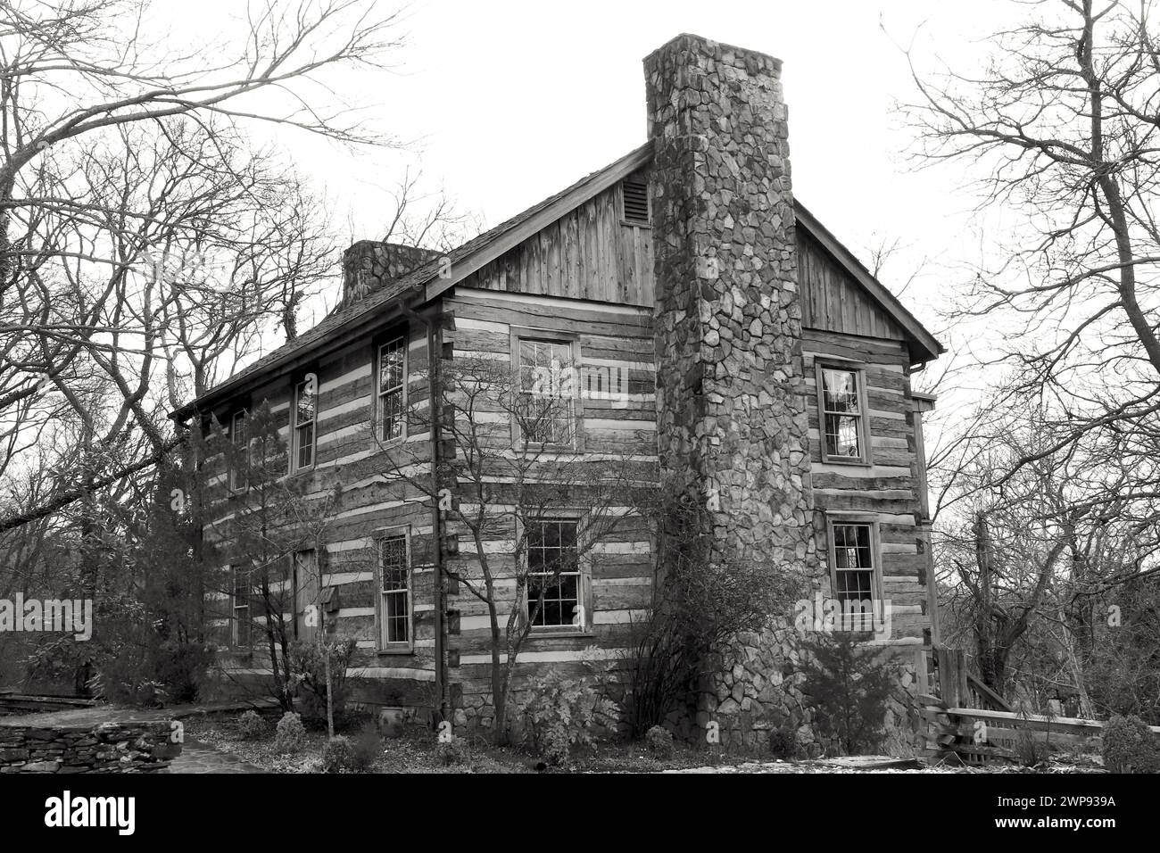 Rustic Log Cabin With Stone Chimney Stock Photo - Alamy