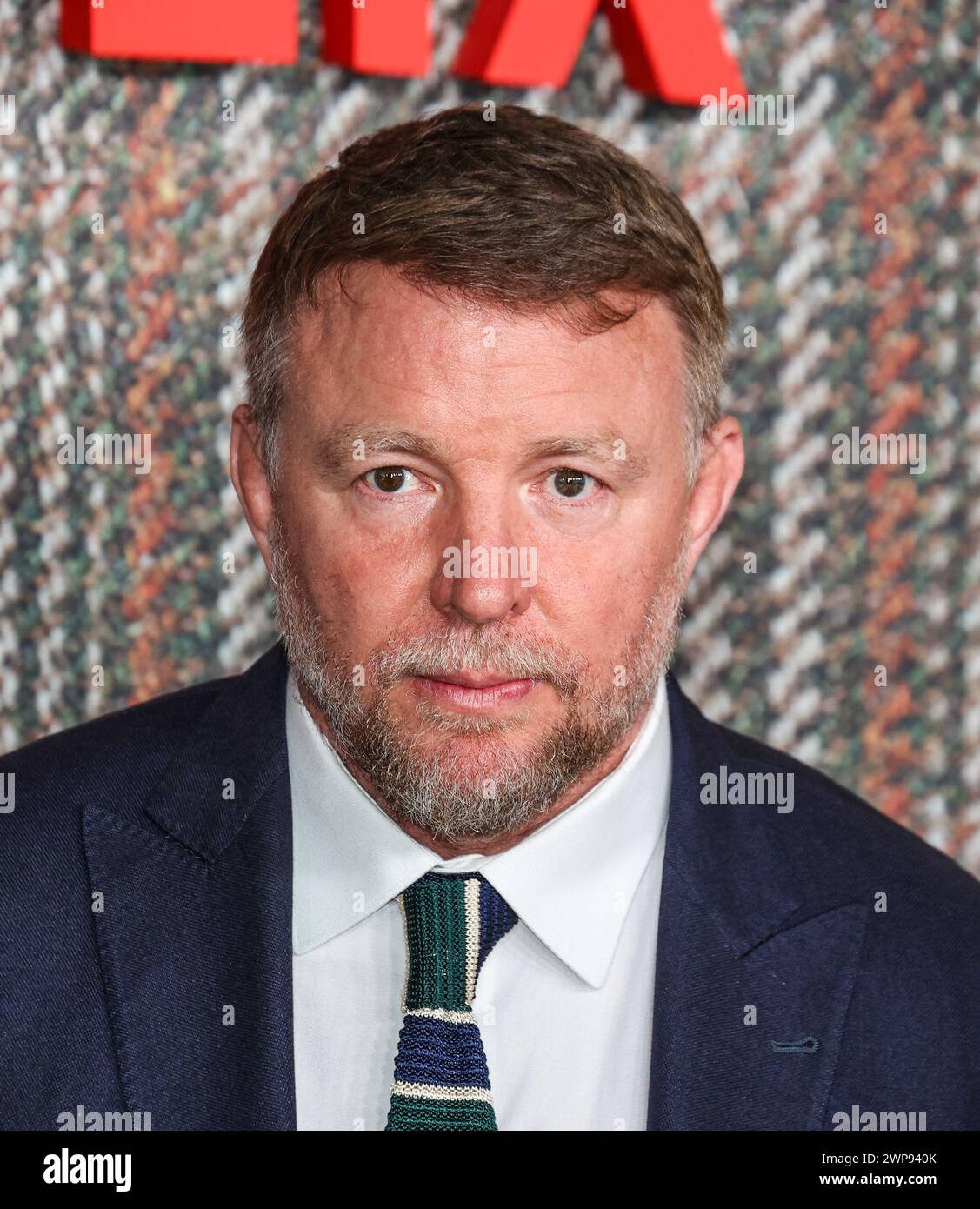 Guy ritchie the gentlemen hi-res stock photography and images - Alamy