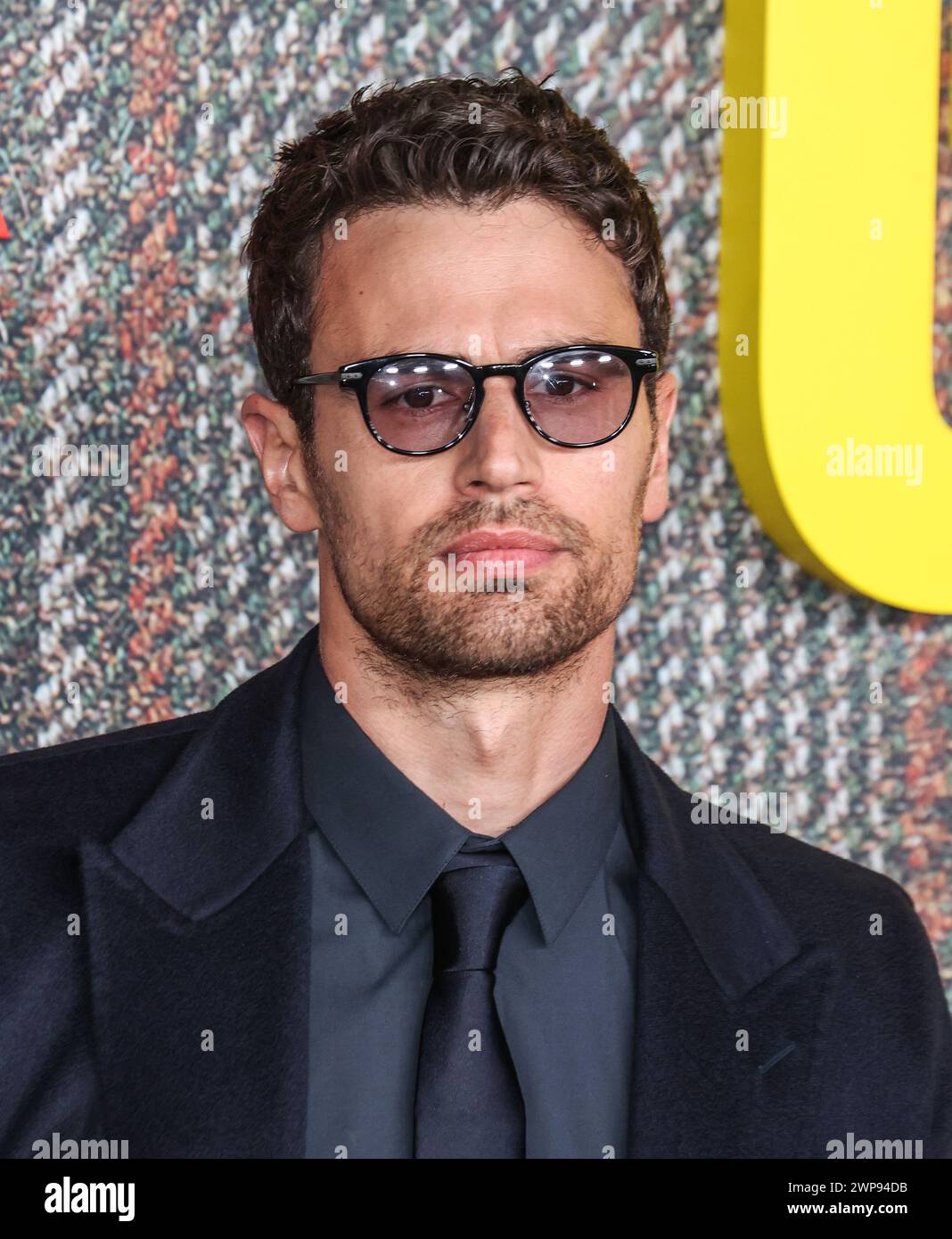 The gentlemen premiere theo james hi-res stock photography and images - Alamy