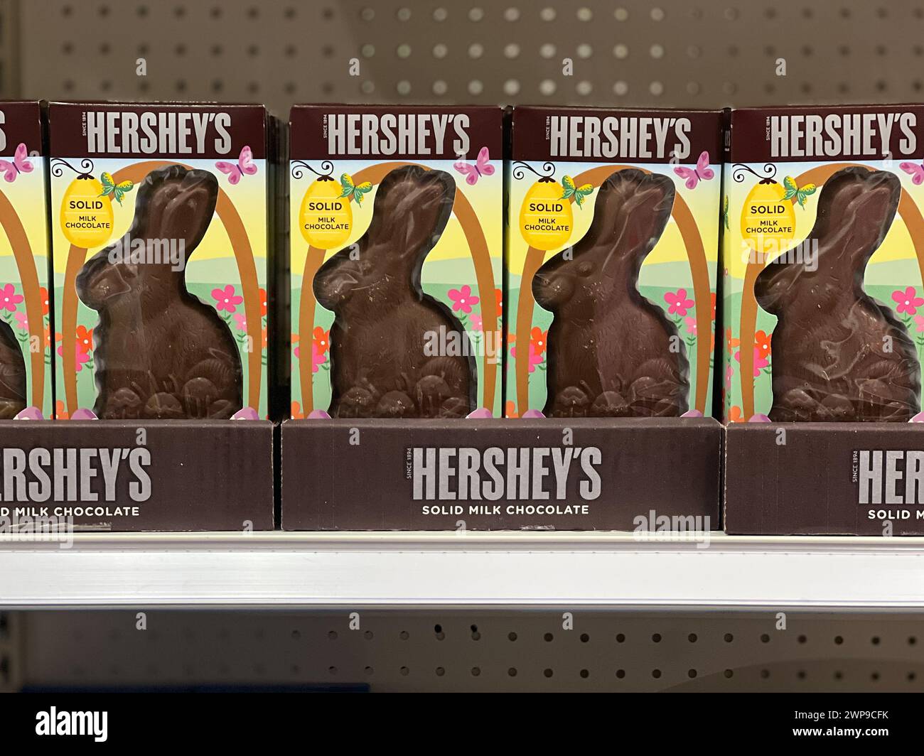 Hersheys milk chocolate giant hi-res stock photography and images - Alamy