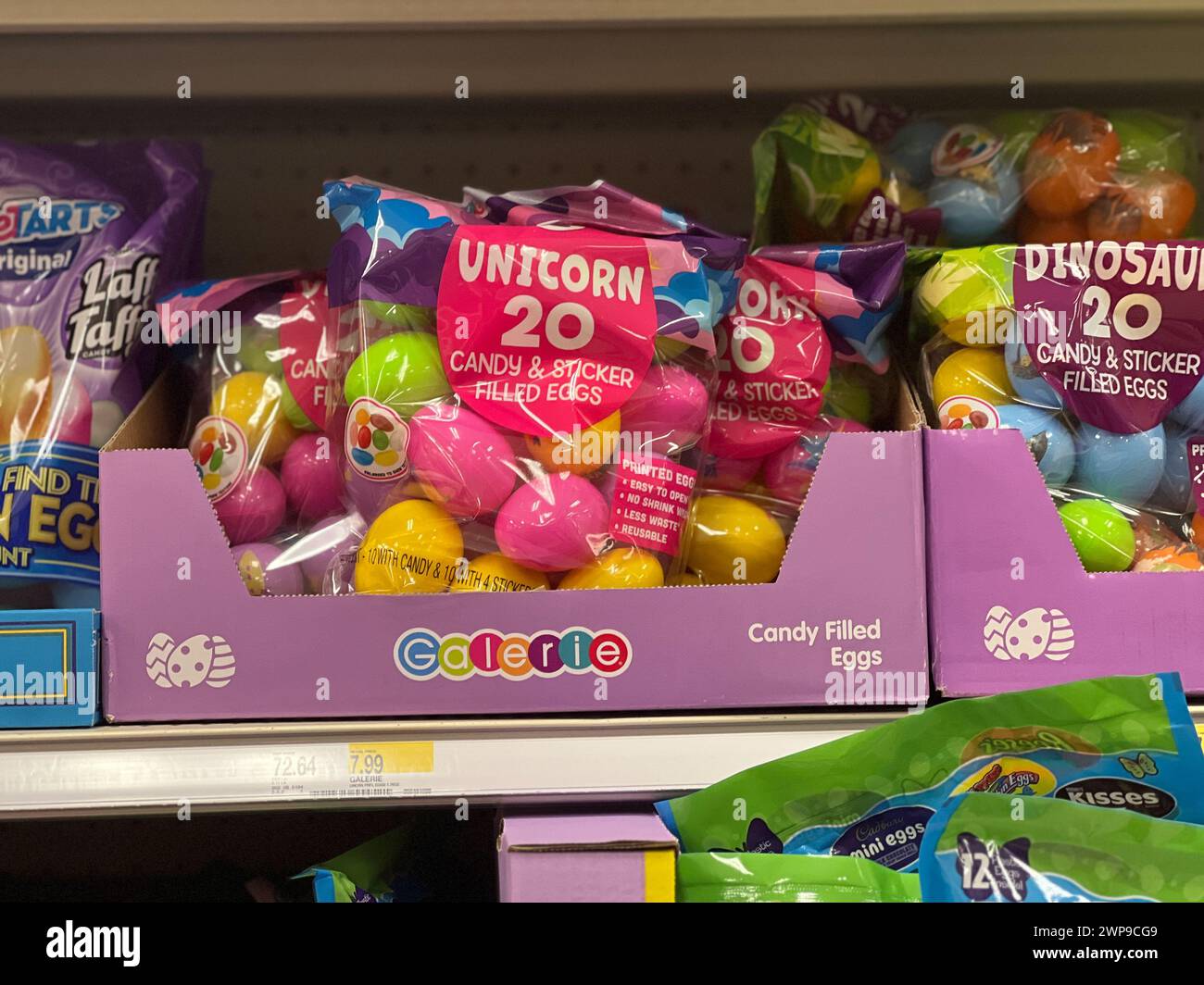 Hersheys milk chocolate giant hi-res stock photography and images - Alamy