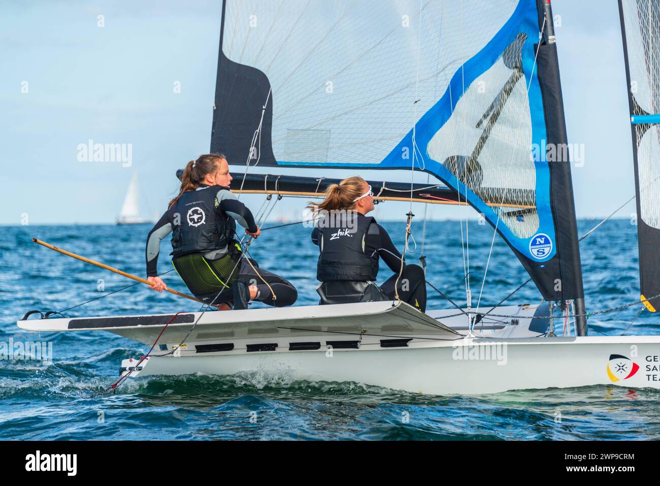 Zwei segel boot hi-res stock photography and images - Alamy