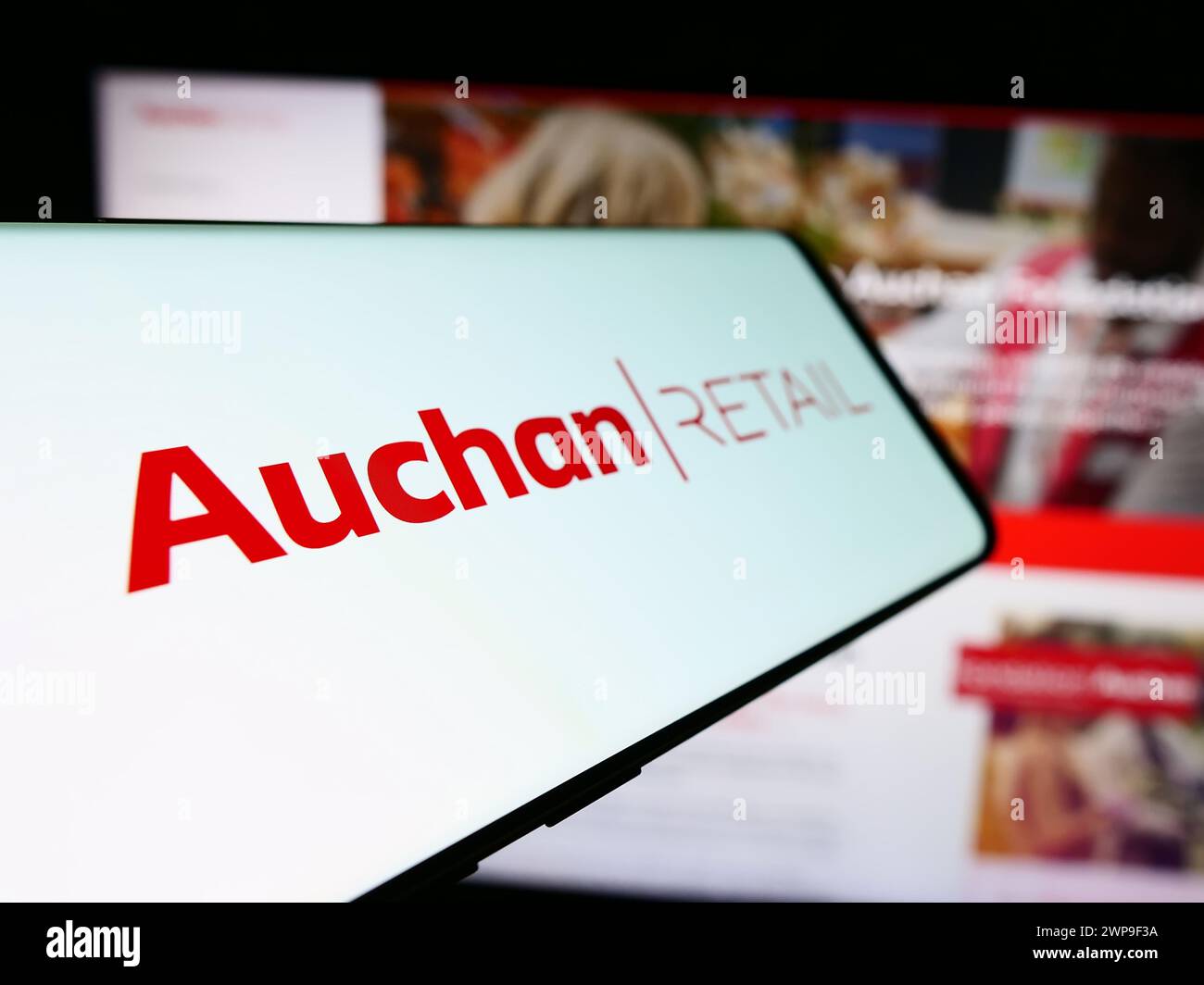 Auchan logo hi-res stock photography and images - Alamy