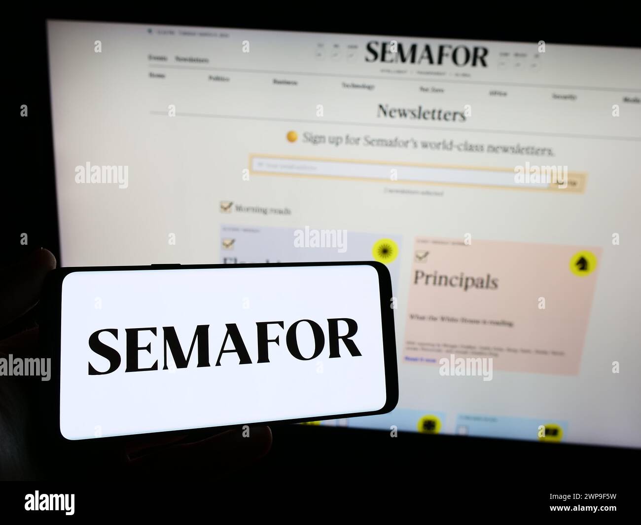 Semafor logo hi-res stock photography and images - Alamy