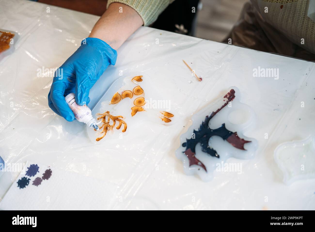 Handcrafting with Epoxy Resin and Pigments Stock Photo - Alamy