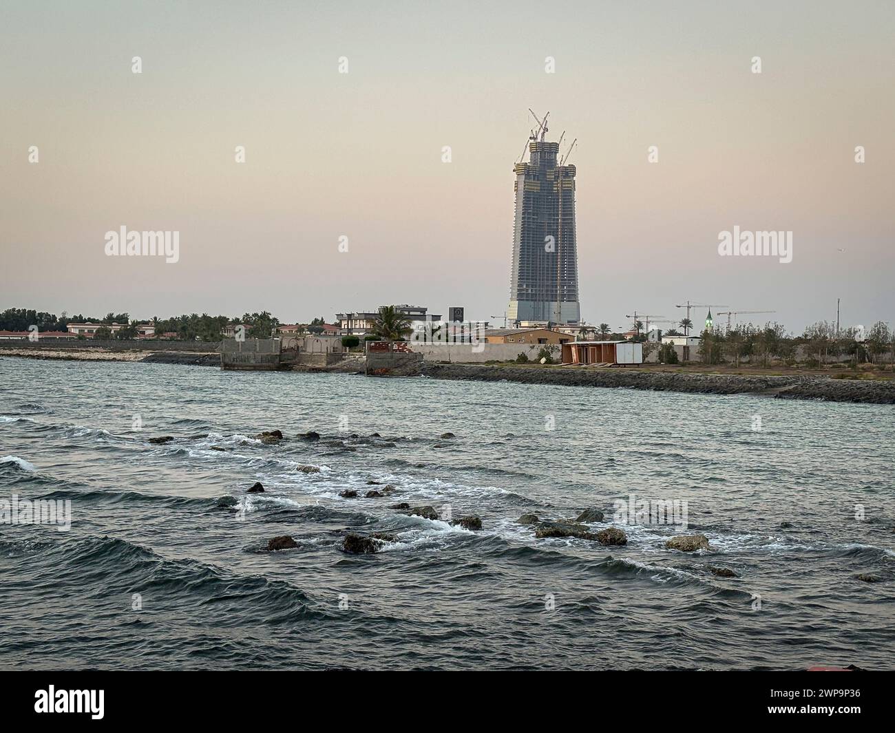 Saudia Arabia, Jeddah, 2024-02-13. Kingdome tower construction, the ...