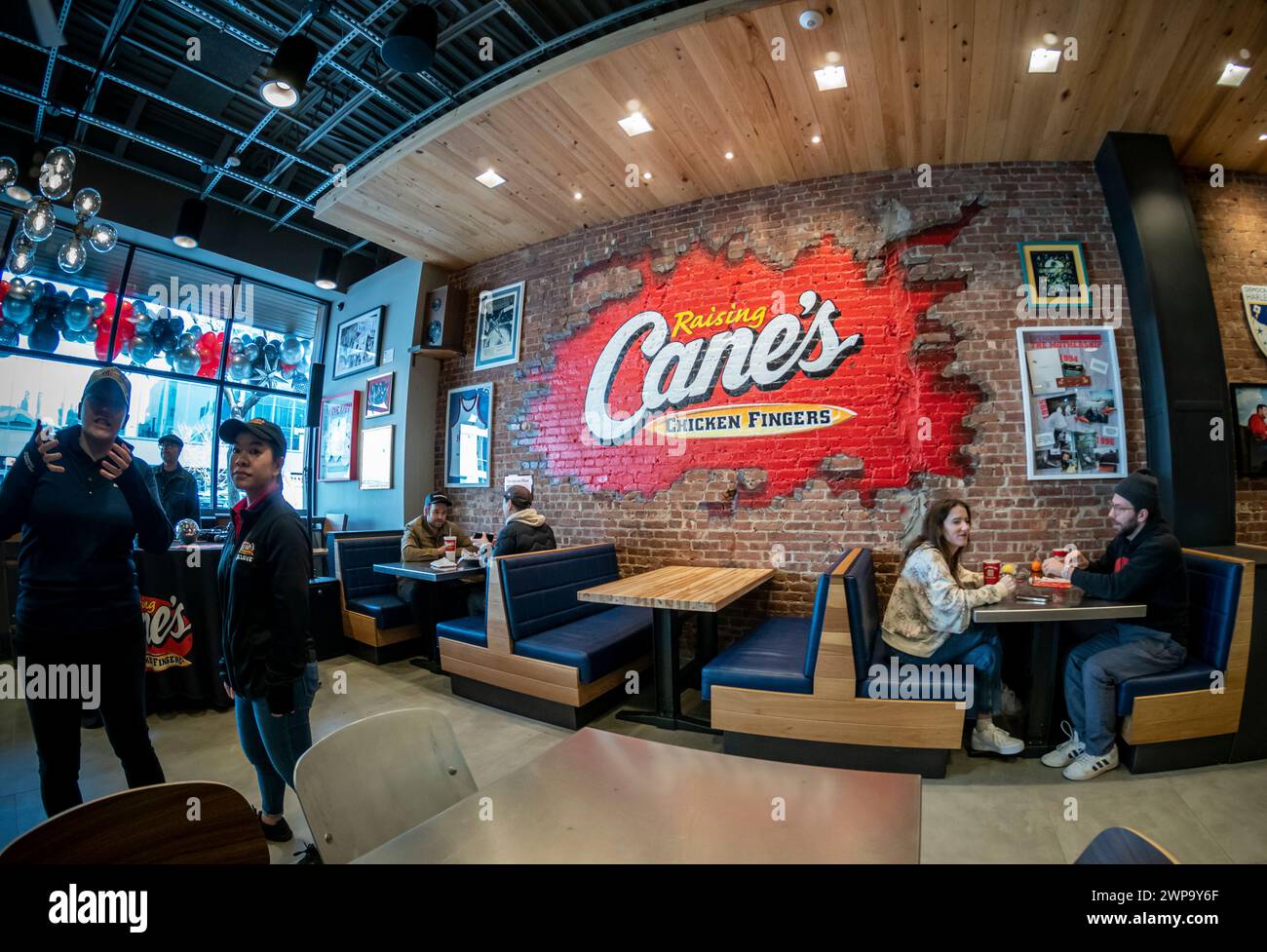 Hordes Of Chicken Finger Lovers Flock To The Grand Opening Of Raising