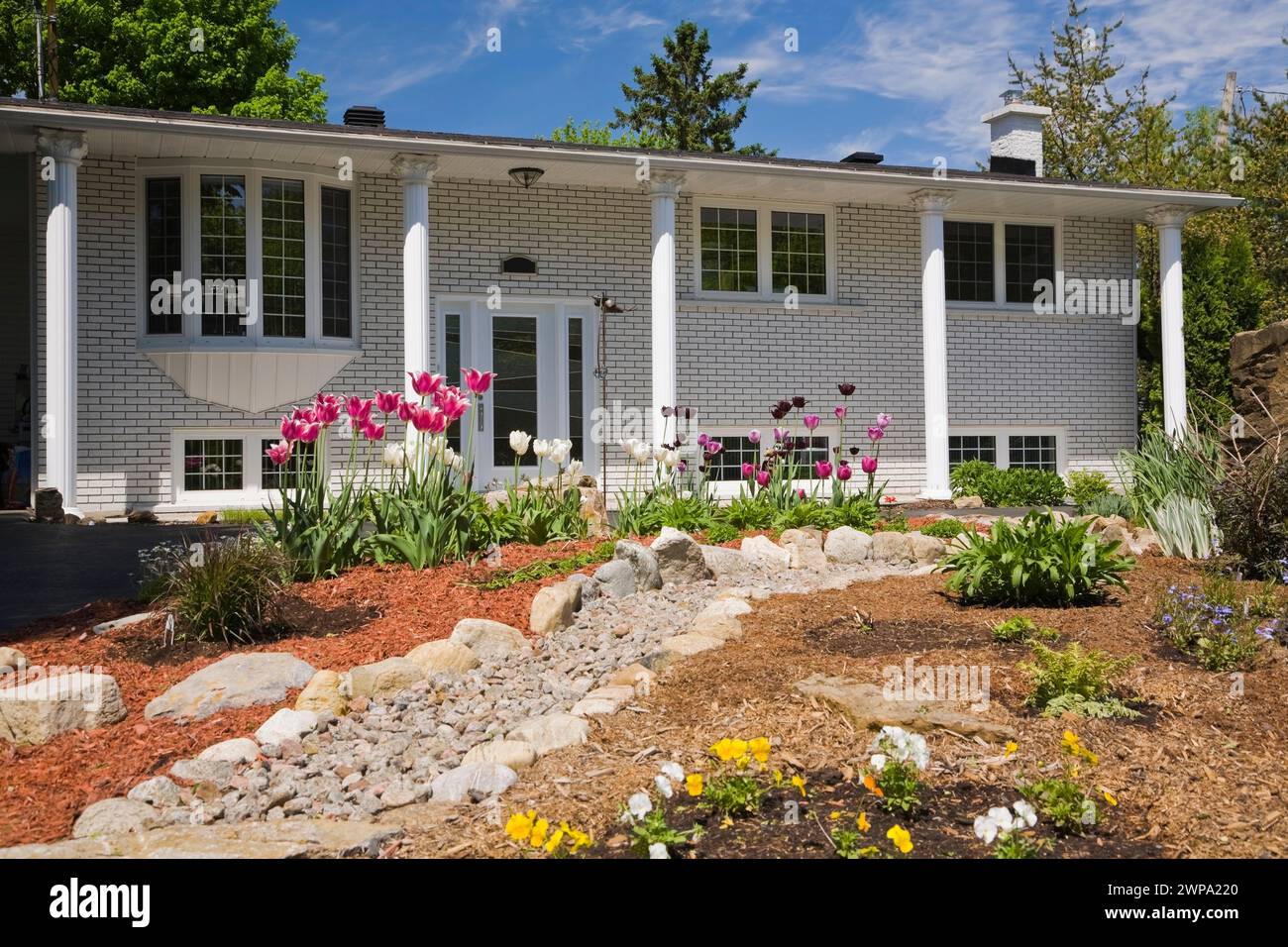 Cladding home hi-res stock photography and images - Alamy