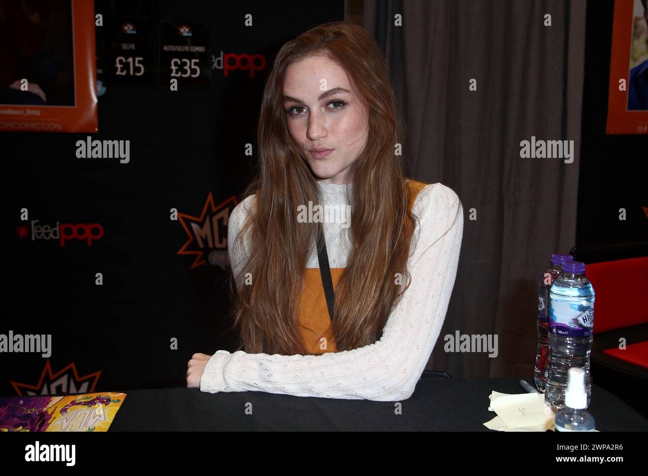 Madison Lintz (Walking Death) attends MCM Comic Con London 2019, ExCeL ...