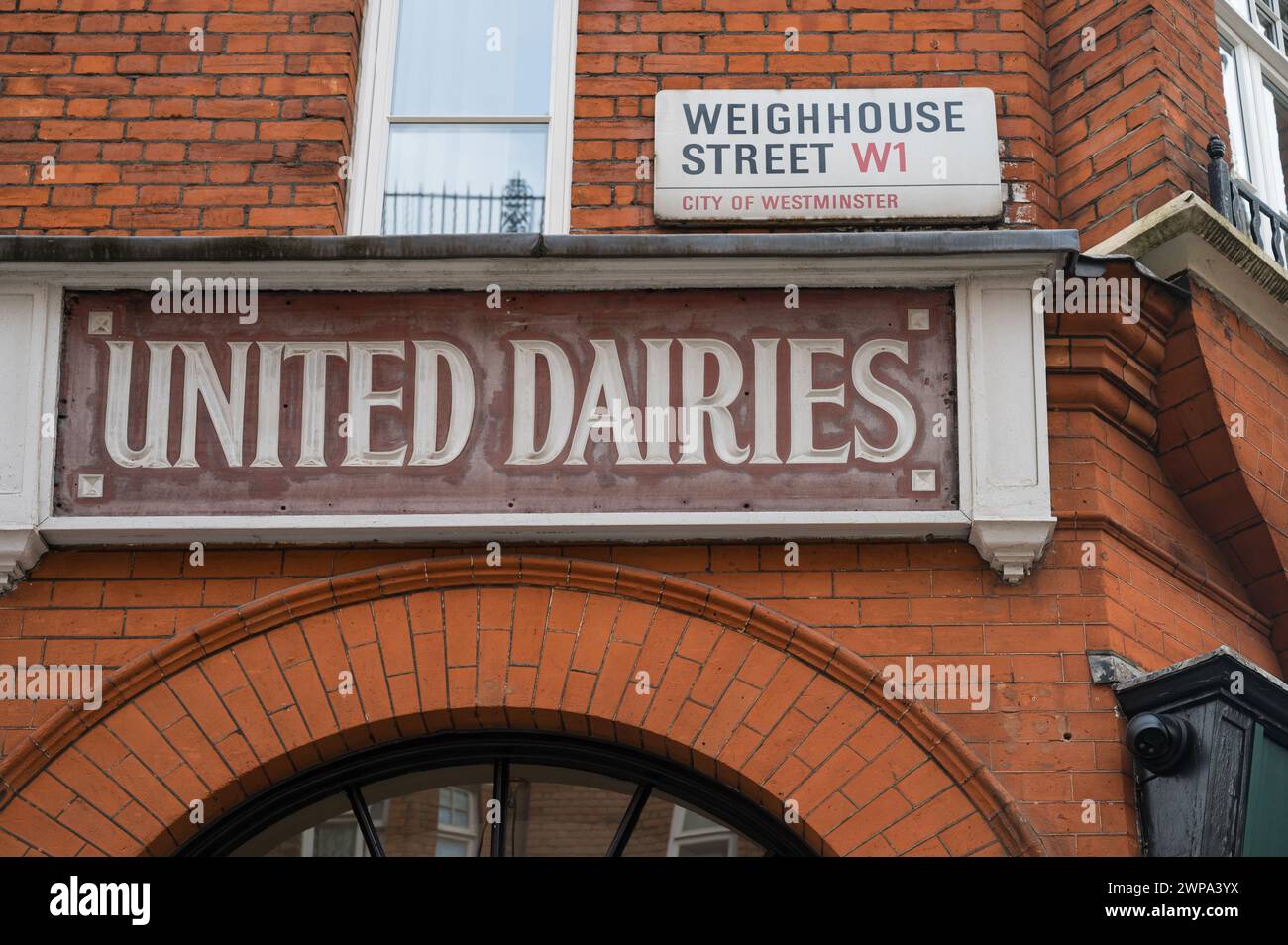 United Dairies shopfront sign on Weighhouse Street facade of ...