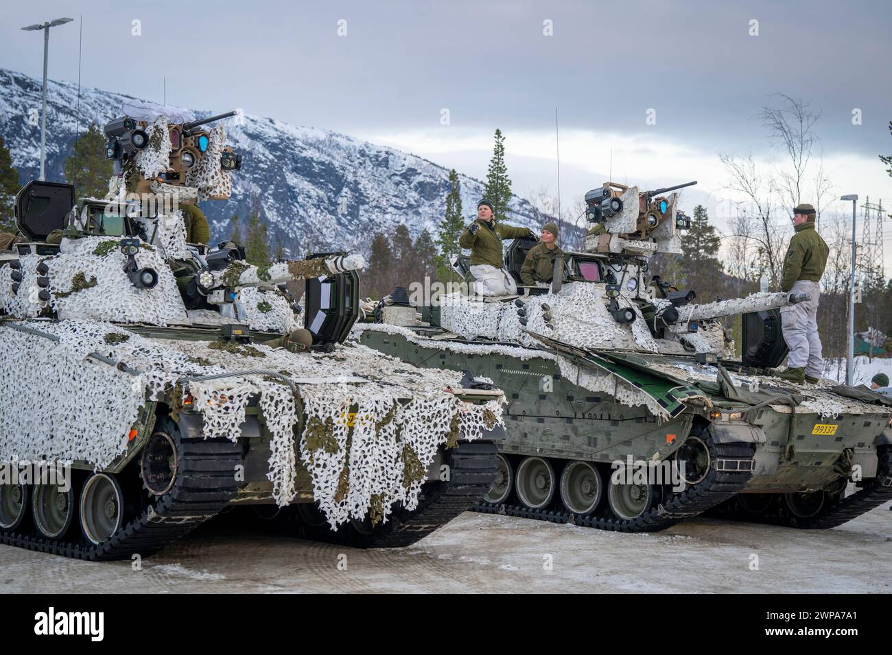 Alta 20240306.Norwegian soldiers get ready to take part in the military ...