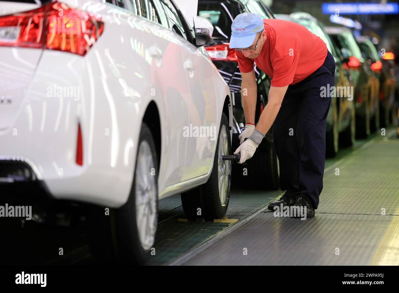 Toyota factory production line hi-res stock photography and images - Alamy