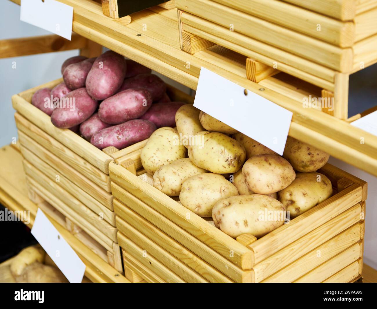 Potato boxes hi-res stock photography and images - Alamy