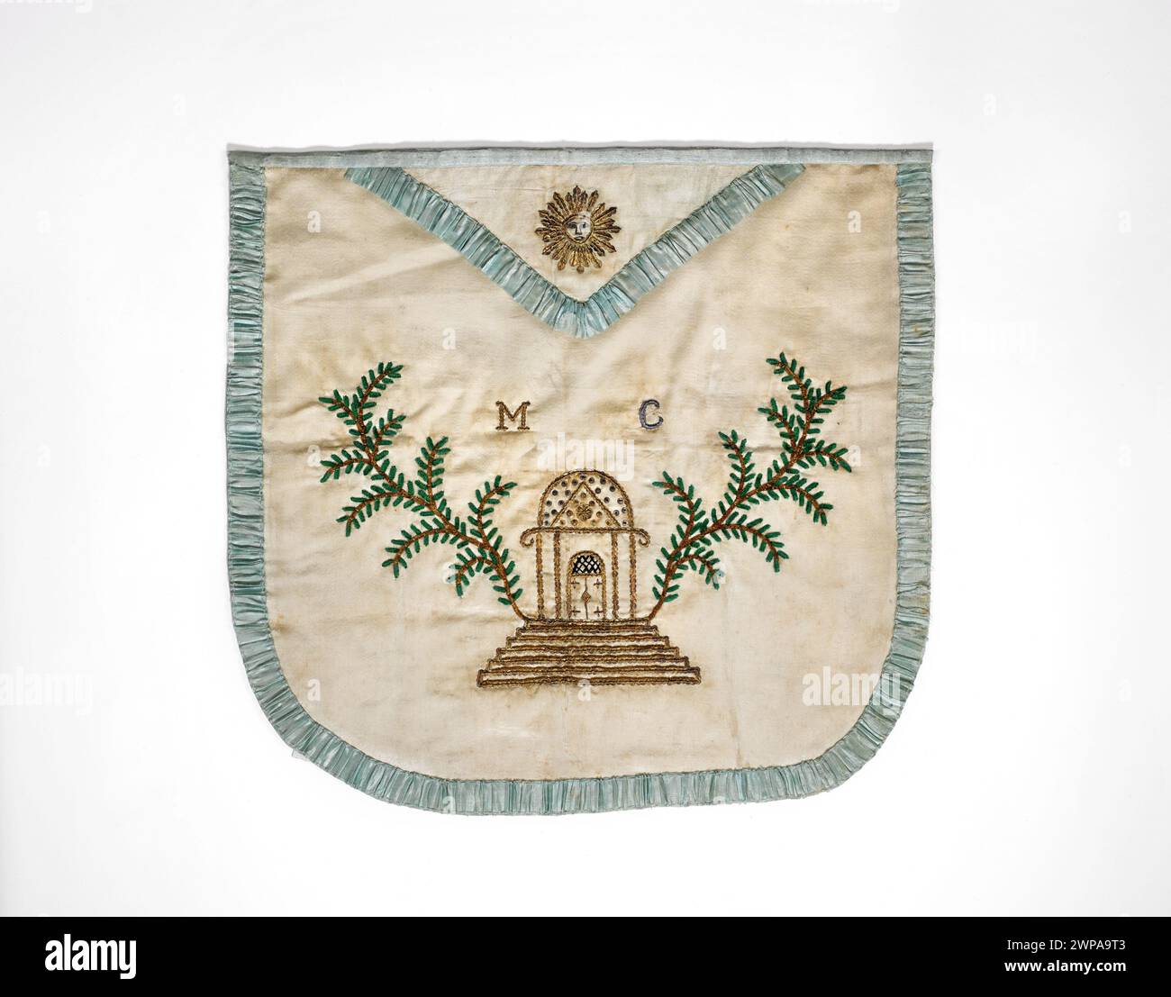 Freemason apron in the rank of master; around 1900 (1895-00-00-1905-00 ...