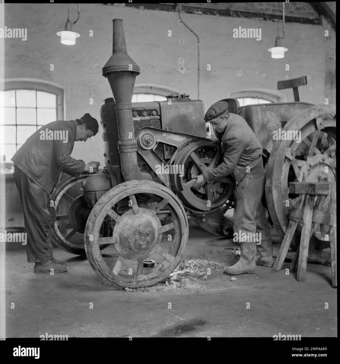 Mechanics at the State Fire Service in Karsk Pyrzycki at the "Ursus ...