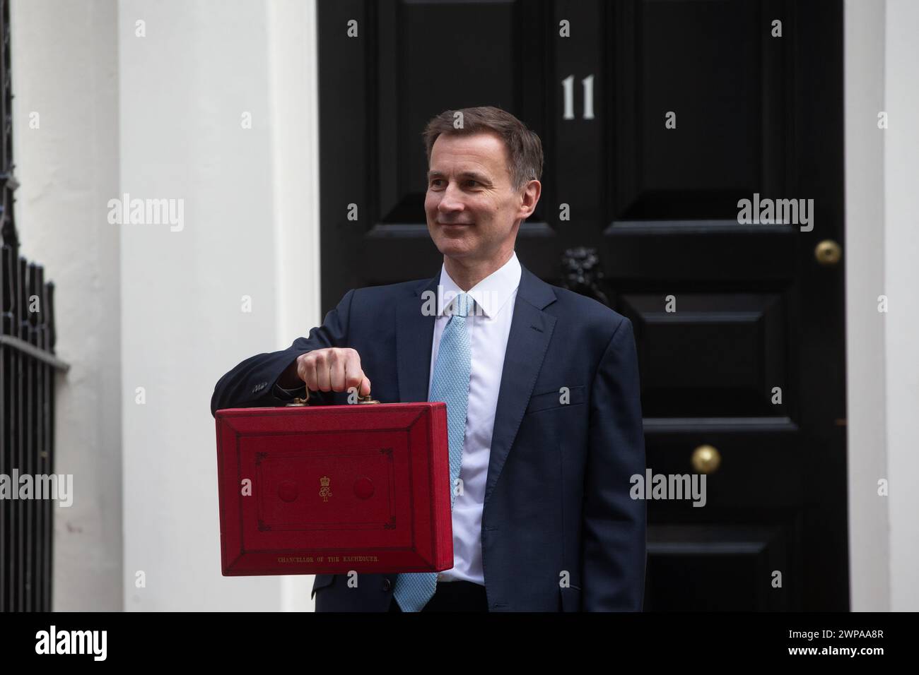 Jeremy hunt budget 2024 hi-res stock photography and images - Alamy